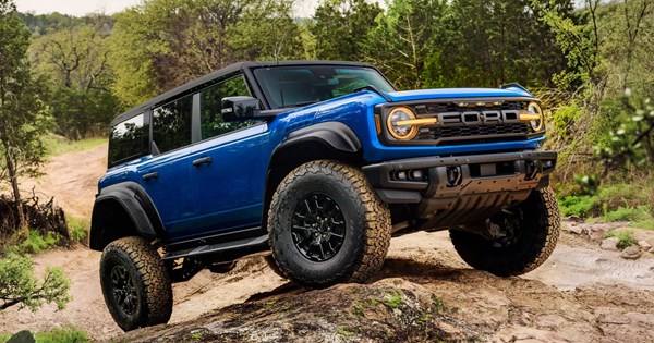 Η ολική έκλειψη ηλίου επηρέασε το Ford Bronco Raptor | Top Gear Greece