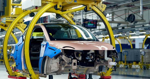 H FCA Greece περνά στις Autohellas και Samelet | Top Gear Greece