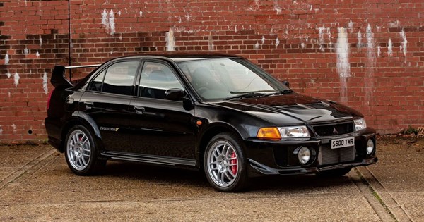 Πωλείται το Mitsubishi Lancer EVO 5 του Richard Burns | Top Gear Greece