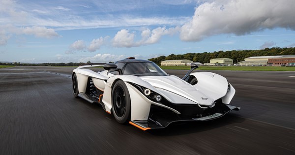 Video: Δείτε το τσεχικό supercar Praga Bohema | Top Gear Greece